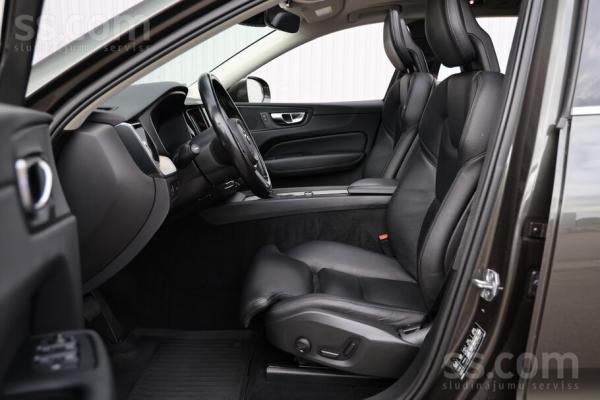 Green Volvo XC60 2018 in Tukums, with an engine capacity of 2.00 L and mileage of 253 thousand km for 22000 €, photo 8 on AUTOMOTO.COM.LV