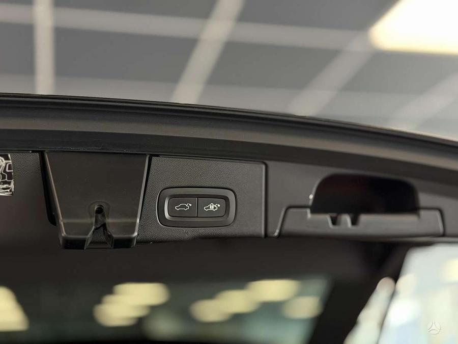 Зеленый Вольво ХС60 2018 в Клайпеда, объемом двигателя 2.00 л и пробегом 180 тыс. км за 23450 €, фото 14 на AUTOMOTO.COM.LV