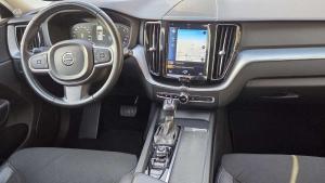 Green Volvo XC60 2019 in Panevezys, with an engine capacity of 1.97 L and mileage of 300 thousand km for 16200 €, photo 5 on AUTOMOTO.COM.LV