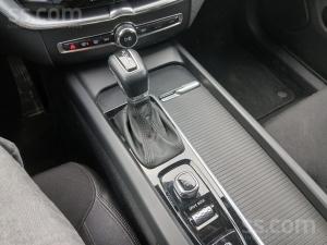 Зеленый Вольво ХС60 2019 в Салдус, объемом двигателя 2.00 л и пробегом 249 тыс. км за 18250 €, фото 13 на AUTOMOTO.COM.LV