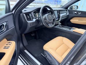 Green Volvo XC60 2019 in Riga, with an engine capacity of 2.00 L and mileage of 196 thousand km for 20995 €, photo 20 on AUTOMOTO.COM.LV