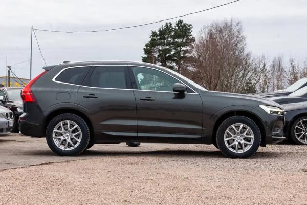 Zaļš Volvo XC60 2019 Rīga, ar dzinēja tilpumu 2.00 L un nobraukumu 196 tūkst. km par 20995 €, foto 7 vietnē AUTOMOTO.COM.LV