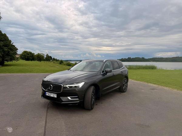 Green Volvo XC60 2019 in Telschi, with an engine capacity of 2.00 L and mileage of 103 thousand km for 21700 €, photo 4 on AUTOMOTO.COM.LV