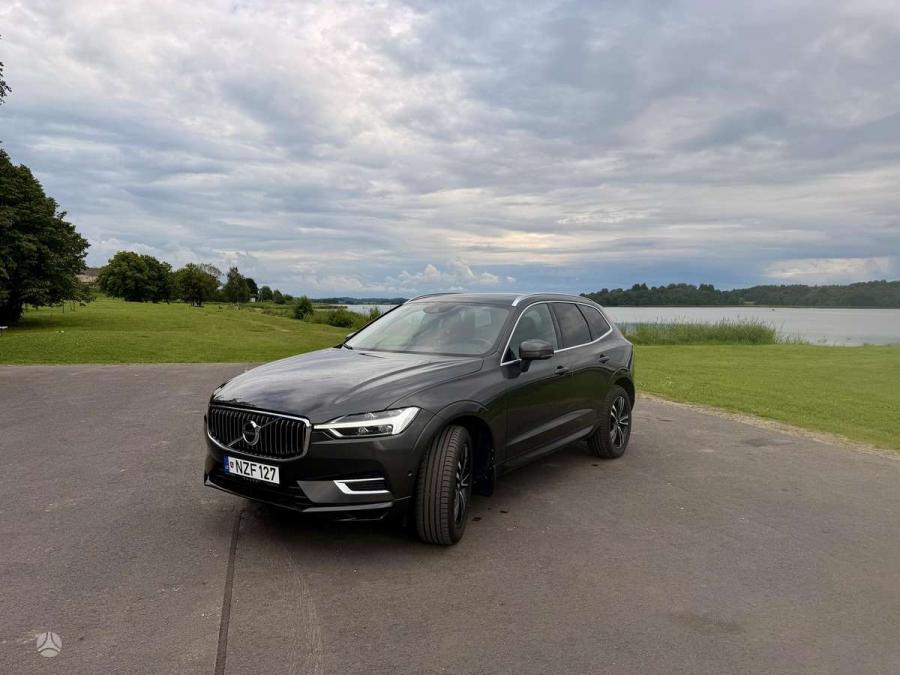 Green Volvo XC60 2019 in Telschi, with an engine capacity of 2.00 L and mileage of 103 thousand km for 21700 €, photo 5 on AUTOMOTO.COM.LV