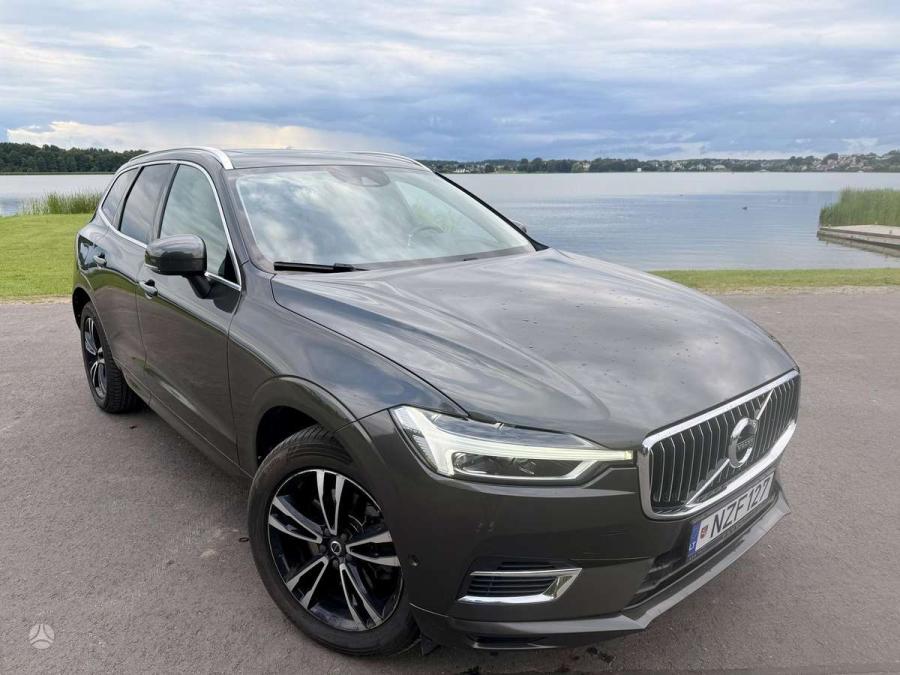 Green Volvo XC60 2019 in Telschi, with an engine capacity of 2.00 L and mileage of 103 thousand km for 21700 €, photo 6 on AUTOMOTO.COM.LV