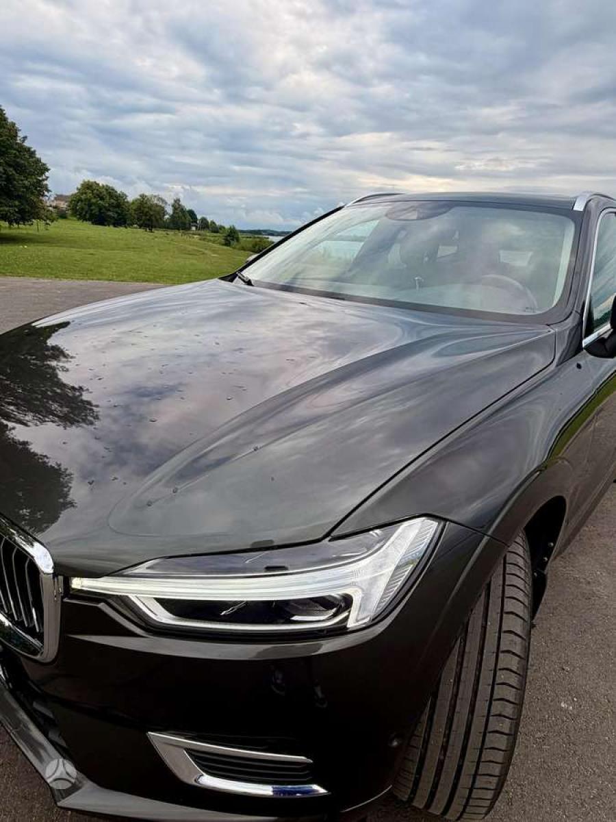 Green Volvo XC60 2019 in Telschi, with an engine capacity of 2.00 L and mileage of 103 thousand km for 21700 €, photo 13 on AUTOMOTO.COM.LV
