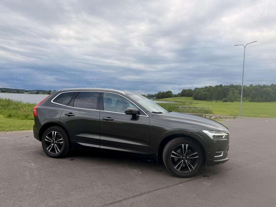 Green Volvo XC60 2019 in Telschi, with an engine capacity of 2.00 L and mileage of 103 thousand km for 21700 €, photo 15 on AUTOMOTO.COM.LV