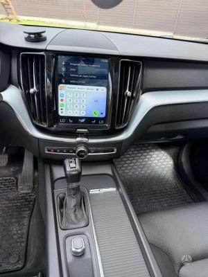Green Volvo XC60 2019 in Telschi, with an engine capacity of 2.00 L and mileage of 103 thousand km for 21700 €, photo 19 on AUTOMOTO.COM.LV