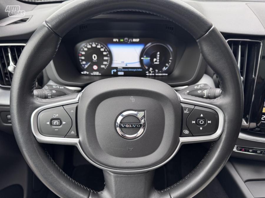 Zaļš Volvo XC60 2019 Avižieniai, ar dzinēja tilpumu 2.00 L un nobraukumu 174 tūkst. km par 22950 €, foto 14 vietnē AUTOMOTO.COM.LV