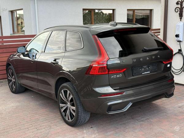 Zaļš Volvo XC60 2021 Šauļi, ar dzinēja tilpumu 1.97 L un nobraukumu 165 tūkst. km par 30990 €, foto 8 vietnē AUTOMOTO.COM.LV