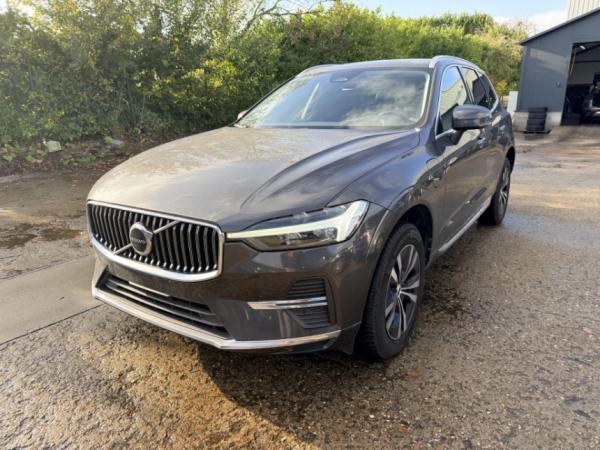 Zaļš Volvo XC60 2021 Rīga, ar dzinēja tilpumu 2.00 L un nobraukumu 145 tūkst. km par 29995 €, foto 3 vietnē AUTOMOTO.COM.LV
