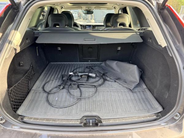 Zaļš Volvo XC60 2021 Rīga, ar dzinēja tilpumu 2.00 L un nobraukumu 145 tūkst. km par 29995 €, foto 6 vietnē AUTOMOTO.COM.LV