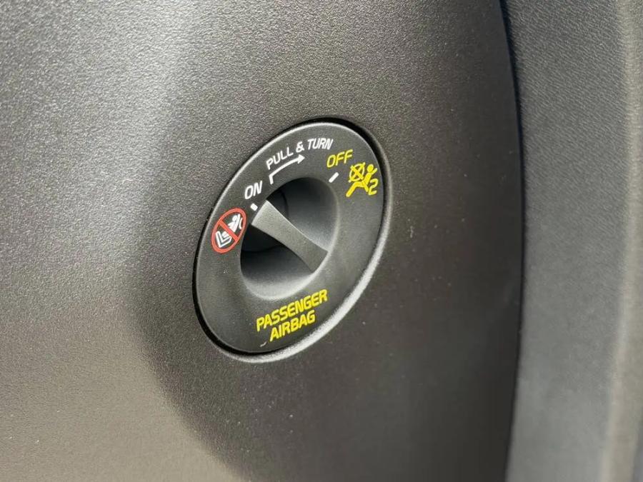 Zaļš Volvo XC60 2021 Rīga, ar dzinēja tilpumu 2.00 L un nobraukumu 217 tūkst. km par 23000 €, foto 13 vietnē AUTOMOTO.COM.LV
