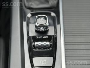 Zaļš Volvo XC60 2021 Rīga, ar dzinēja tilpumu 2.00 L un nobraukumu 217 tūkst. km par 23000 €, foto 11 vietnē AUTOMOTO.COM.LV