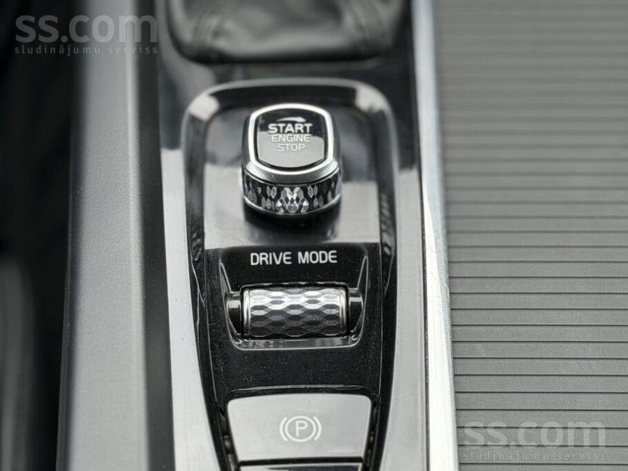 Zaļš Volvo XC60 2021 Rīga, ar dzinēja tilpumu 2.00 L un nobraukumu 217 tūkst. km par 23000 €, foto 11 vietnē AUTOMOTO.COM.LV