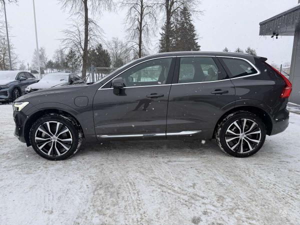 Zaļš Volvo XC60 2022 Šauļi, ar dzinēja tilpumu 1.97 L un nobraukumu 108 tūkst. km par 43990 €, foto 7 vietnē AUTOMOTO.COM.LV