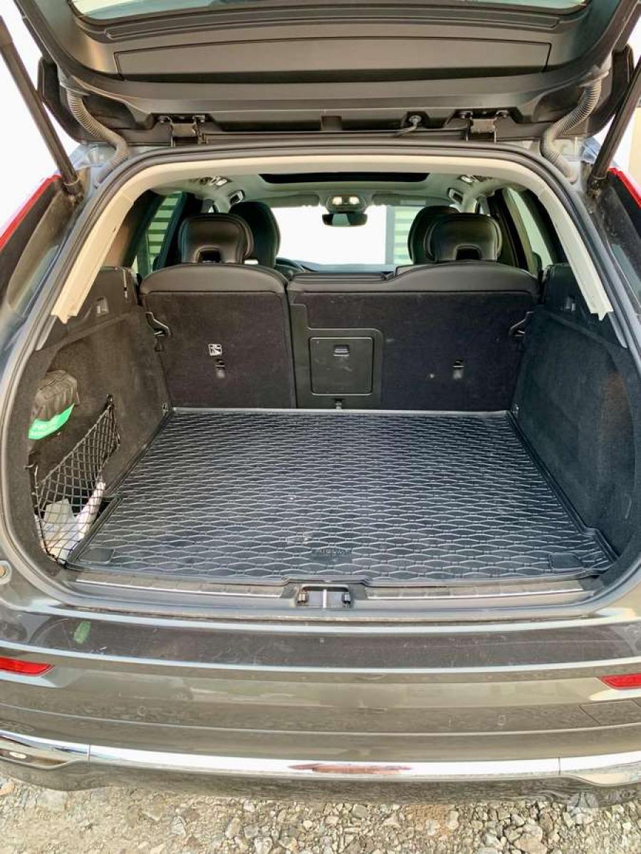 Zaļš Volvo XC60 2022 Viļņa, ar dzinēja tilpumu 1.97 L un nobraukumu 123 tūkst. km par 29900 €, foto 9 vietnē AUTOMOTO.COM.LV