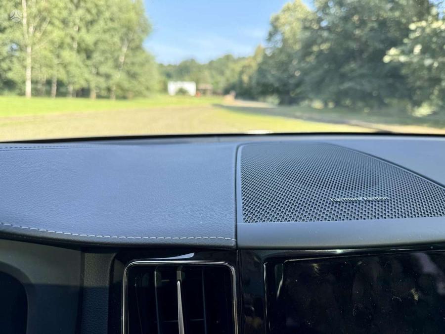 Zaļš Volvo XC60 2022 Viļņa, ar dzinēja tilpumu 1.97 L un nobraukumu 123 tūkst. km par 29900 €, foto 12 vietnē AUTOMOTO.COM.LV