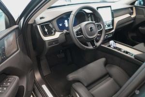 Zaļš Volvo XC60 2026 Viļņa, ar dzinēja tilpumu 1.97 L un nobraukumu 10 tūkst. km par 49990 €, foto 9 vietnē AUTOMOTO.COM.LV
