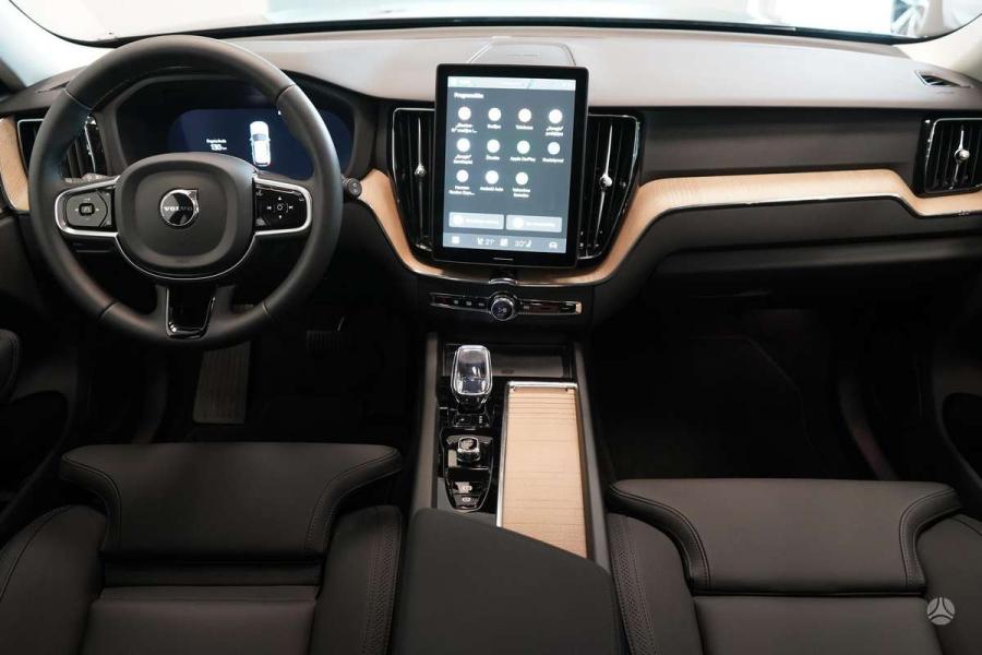 Zaļš Volvo XC60 2026 Viļņa, ar dzinēja tilpumu 1.97 L un nobraukumu 10 tūkst. km par 49990 €, foto 10 vietnē AUTOMOTO.COM.LV