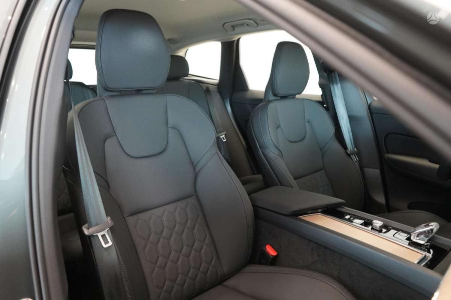 Zaļš Volvo XC60 2026 Viļņa, ar dzinēja tilpumu 1.97 L un nobraukumu 10 tūkst. km par 49990 €, foto 12 vietnē AUTOMOTO.COM.LV