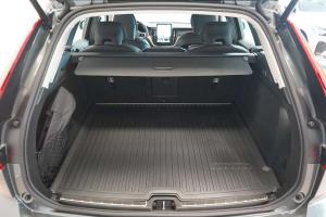 Zaļš Volvo XC60 2026 Viļņa, ar dzinēja tilpumu 1.97 L un nobraukumu 10 tūkst. km par 49990 €, foto 15 vietnē AUTOMOTO.COM.LV