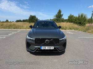 Zaļš Volvo XC60 2026 Tallina, ar dzinēja tilpumu 2.00 L un nobraukumu 10 tūkst. km par 52500 €, foto  vietnē AUTOMOTO.COM.LV