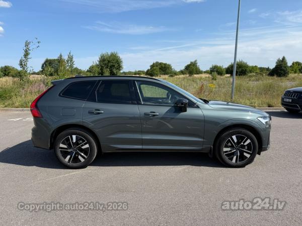 Zaļš Volvo XC60 2026 Tallina, ar dzinēja tilpumu 2.00 L un nobraukumu 10 tūkst. km par 52500 €, foto 2 vietnē AUTOMOTO.COM.LV
