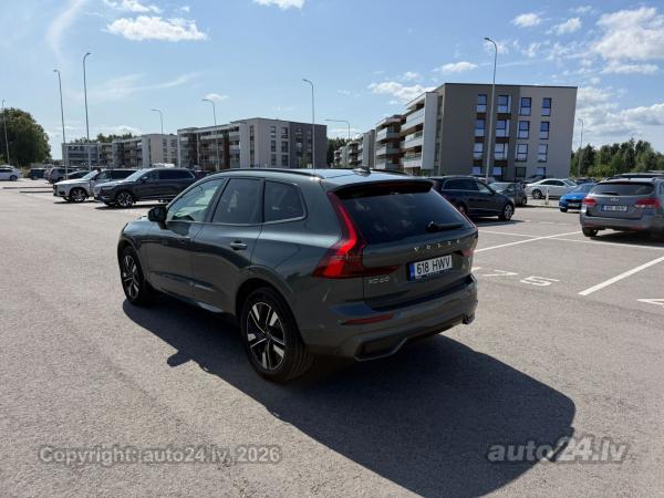 Zaļš Volvo XC60 2026 Tallina, ar dzinēja tilpumu 2.00 L un nobraukumu 10 tūkst. km par 52500 €, foto 8 vietnē AUTOMOTO.COM.LV