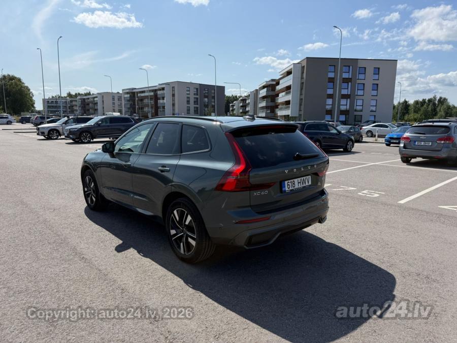 Zaļš Volvo XC60 2026 Tallina, ar dzinēja tilpumu 2.00 L un nobraukumu 10 tūkst. km par 52500 €, foto 9 vietnē AUTOMOTO.COM.LV