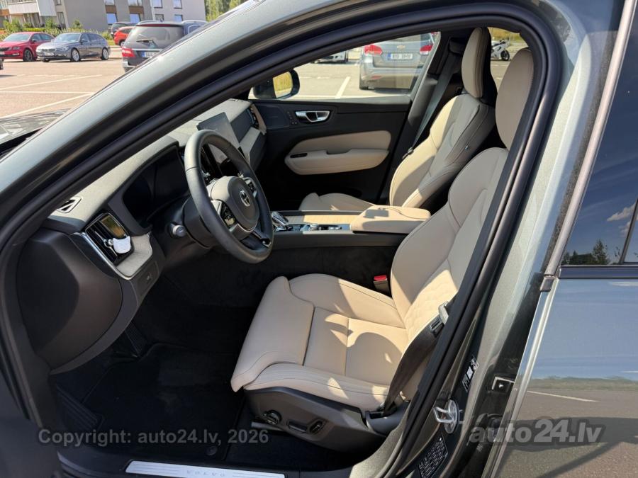 Zaļš Volvo XC60 2026 Tallina, ar dzinēja tilpumu 2.00 L un nobraukumu 10 tūkst. km par 52500 €, foto 13 vietnē AUTOMOTO.COM.LV