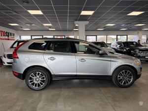 Grey Volvo XC60 2008 in Klaipeda, with an engine capacity of 2.40 L and mileage of 252 thousand km for 8999 €, photo 14 on AUTOMOTO.COM.LV