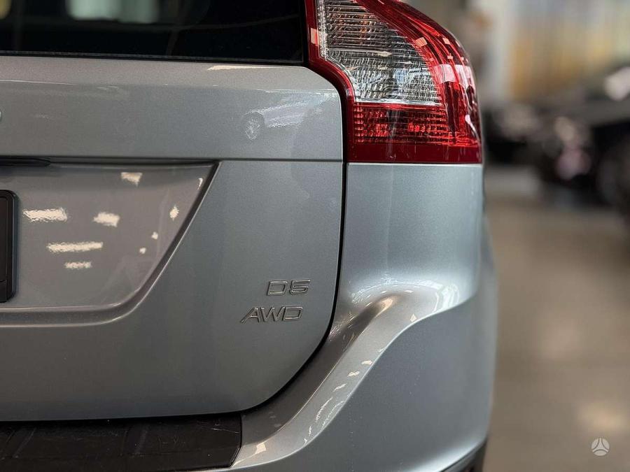Grey Volvo XC60 2008 in Klaipeda, with an engine capacity of 2.40 L and mileage of 252 thousand km for 8999 €, photo 16 on AUTOMOTO.COM.LV