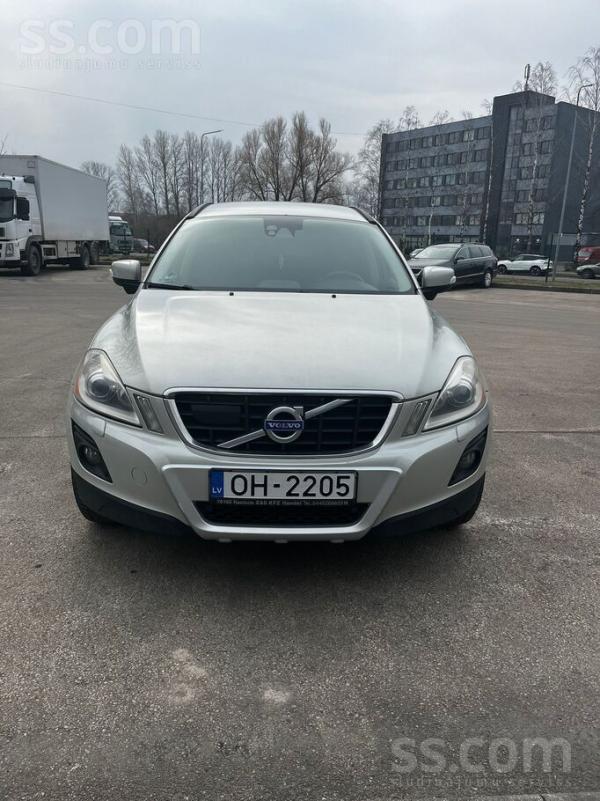 Volvo XC60 2008 in Riga on AUTOMOTO.COM.LV Grey Volvo XC60 2008 in Riga, with an engine capacity of 2.40 L and mileage of 456 thousand km for 4800 €, photo 10 on AUTOMOTO.COM.LV