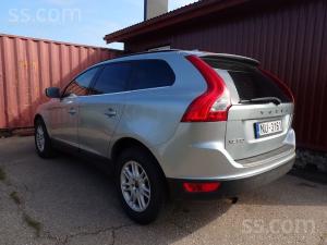 Grey Volvo XC60 2009 in Liepaja, with an engine capacity of 2.40 L and mileage of 225 thousand km for 9900 €, photo 3 on AUTOMOTO.COM.LV