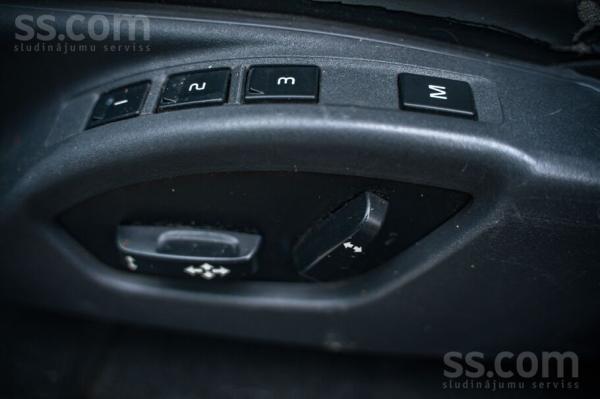 Pelēks Volvo XC60 2009 Rīga, ar dzinēja tilpumu 2.40 L un nobraukumu 0 tūkst. km par 4990 €, foto 11 vietnē AUTOMOTO.COM.LV