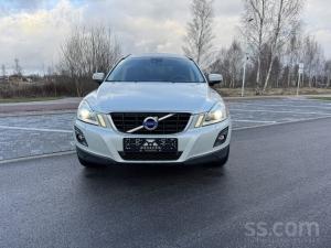 Grey Volvo XC60 2009 in Jelgava, with an engine capacity of 2.40 L and mileage of 0 thousand km for 9150 €, photo 2 on AUTOMOTO.COM.LV