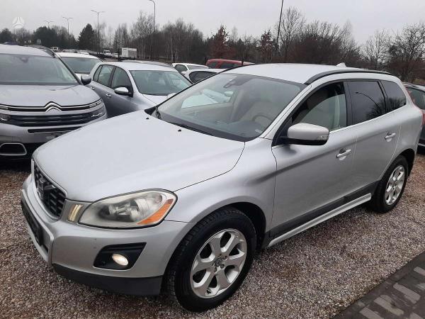 Pelēks Volvo XC60 2009 Kauņa, ar dzinēja tilpumu 2.40 L un nobraukumu 240 tūkst. km par 8250 €, foto 4 vietnē AUTOMOTO.COM.LV