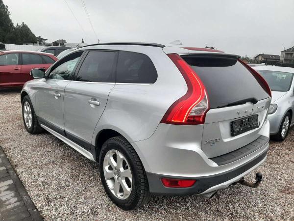 Pelēks Volvo XC60 2009 Kauņa, ar dzinēja tilpumu 2.40 L un nobraukumu 240 tūkst. km par 8250 €, foto 11 vietnē AUTOMOTO.COM.LV