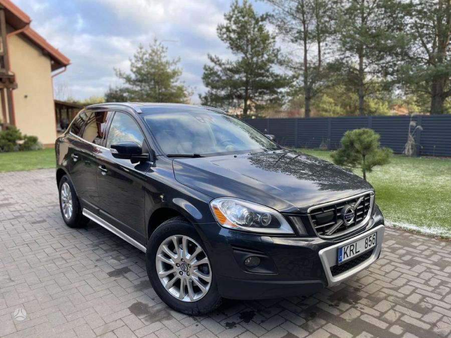 Pelēks Volvo XC60 2009 Druskininkai, ar dzinēja tilpumu 0.00 L un nobraukumu 274 tūkst. km par 8990 €, foto 3 vietnē AUTOMOTO.COM.LV