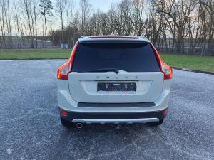Pelēks Volvo XC60 2009 Šauļi, ar dzinēja tilpumu 2.40 L un nobraukumu 179 tūkst. km par 8800 €, foto 5 vietnē AUTOMOTO.COM.LV