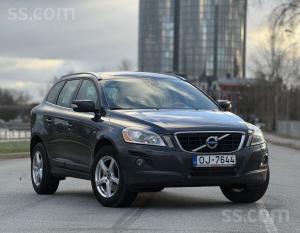 Grey Volvo XC60 2009 in Riga, with an engine capacity of 2.40 L and mileage of 320 thousand km for 4800 €, photo 2 on AUTOMOTO.COM.LV