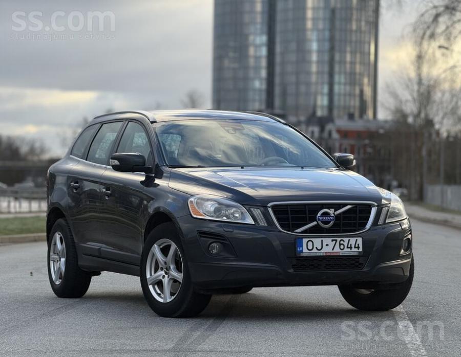 Grey Volvo XC60 2009 in Riga, with an engine capacity of 2.40 L and mileage of 320 thousand km for 4800 €, photo 2 on AUTOMOTO.COM.LV