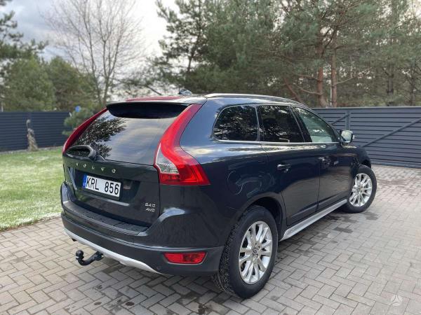 Pelēks Volvo XC60 2009 Druskininkai, ar dzinēja tilpumu 2.40 L un nobraukumu 274 tūkst. km par 8890 €, foto 4 vietnē AUTOMOTO.COM.LV