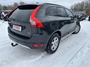 Pelēks Volvo XC60 2009 Alīta, ar dzinēja tilpumu 2.40 L un nobraukumu 245 tūkst. km par 7900 €, foto 3 vietnē AUTOMOTO.COM.LV