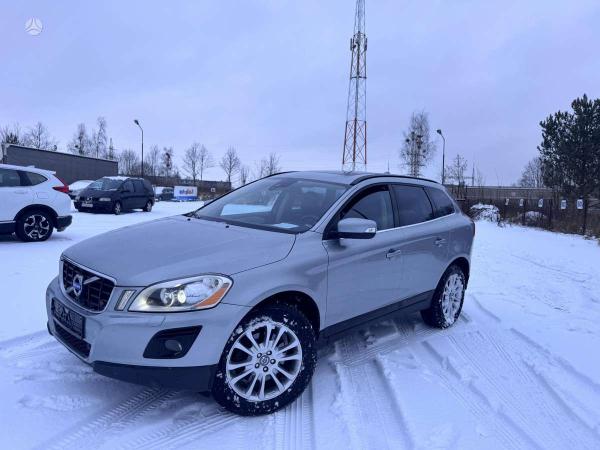 Grey Volvo XC60 2009 in Alytus, with an engine capacity of 2.40 L and mileage of 278 thousand km for 8150 €, photo 4 on AUTOMOTO.COM.LV