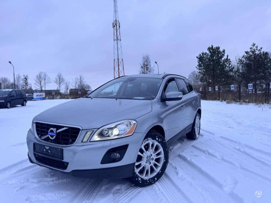 Pelēks Volvo XC60 2009 Alīta, ar dzinēja tilpumu 2.40 L un nobraukumu 278 tūkst. km par 8150 €, foto 6 vietnē AUTOMOTO.COM.LV