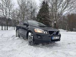 Grey Volvo XC60 2009 in Vilnius, with an engine capacity of 2.40 L and mileage of 227 thousand km for 5890 €, photo 11 on AUTOMOTO.COM.LV