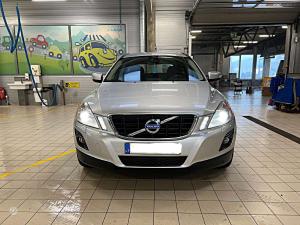 Pelēks Volvo XC60 2009 Viļņa, ar dzinēja tilpumu 2.40 L un nobraukumu 359 tūkst. km par 4790 €, foto 2 vietnē AUTOMOTO.COM.LV