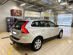 Pelēks Volvo XC60 2009 Viļņa, ar dzinēja tilpumu 2.40 L un nobraukumu 359 tūkst. km par 4790 €, foto 6 vietnē AUTOMOTO.COM.LV